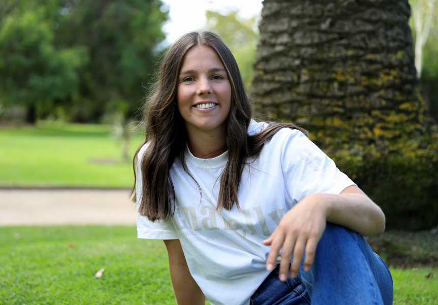 Palm Trees, Sunset Drinks and Picnic Pizza: AFLW Star Kate Hore’s Happy ...