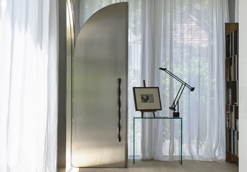 The Rise of the Mixed Metals Trend in Home Design