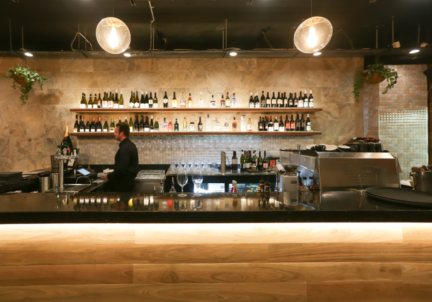 Hummingbird Bar & Restaurant Opens in Rosalie