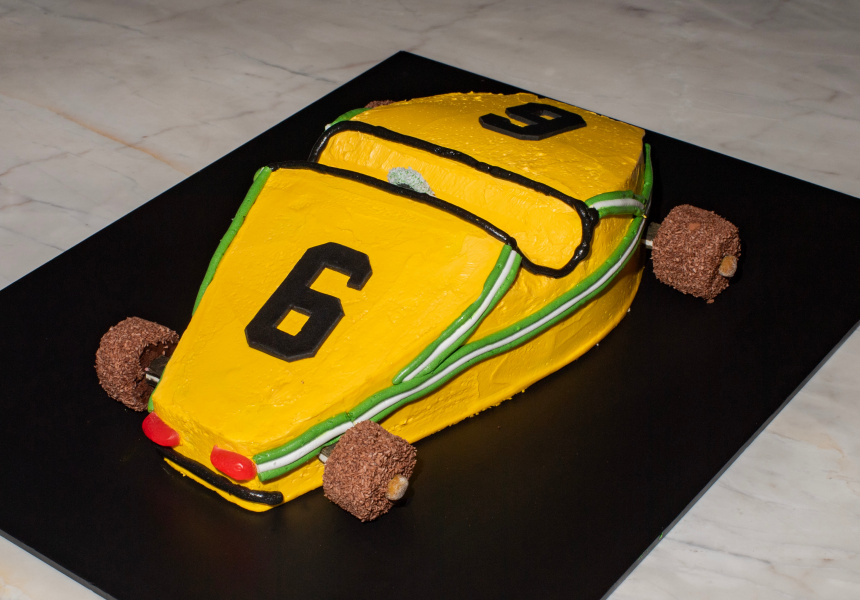 Recipe: Shadow Baking's Take on the Women's Weekly Racing Car Cake