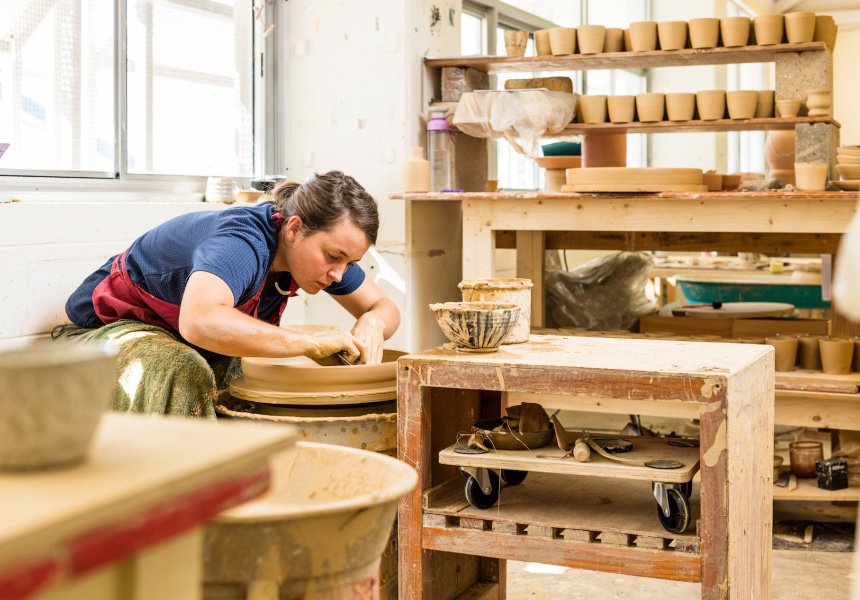 Meet Ashlee Hopkins: Your Favourite Chef’s Favourite Ceramicist ...