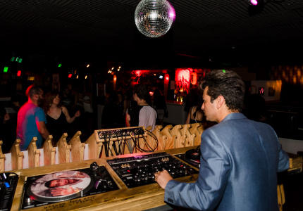 Best Bars for Dancing in Adelaide