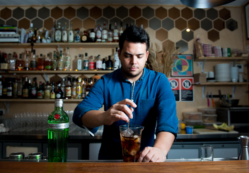 How to Make Cocktails Like a Pro at Home