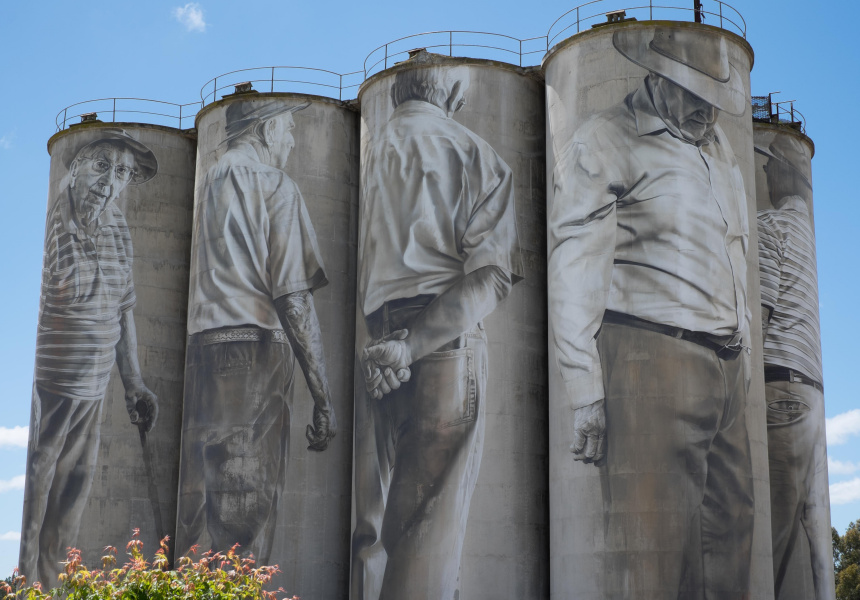 This Towering Mural Splashed Across Heritage-Listed Silos Is Just a ...
