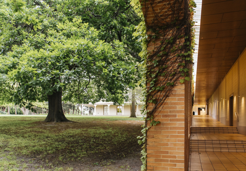 A Guide To Pairing Food With Sparkling Broadsheet