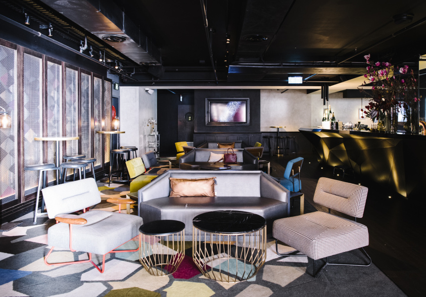 How to Make a Golden Cocktail