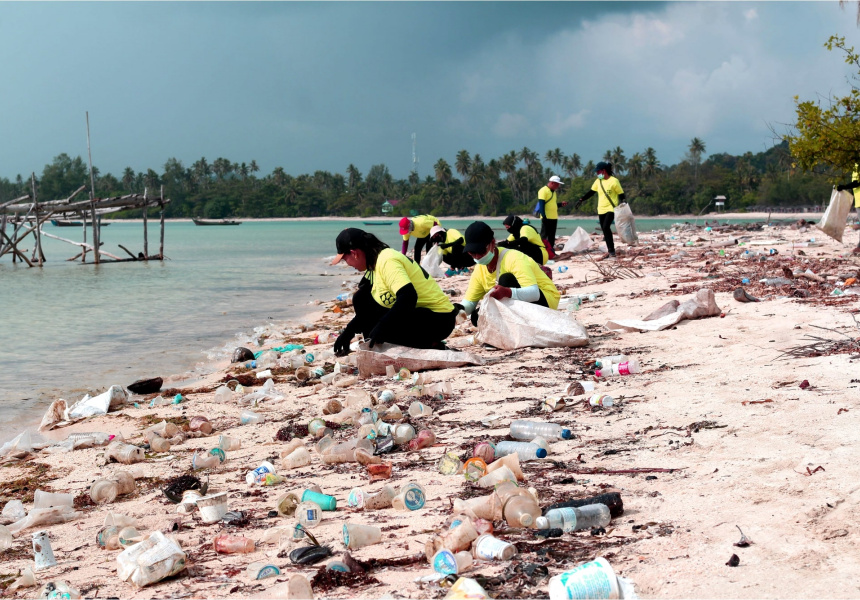 How This Organisation is Turning the Tide on Ocean Plastic | Broadsheet