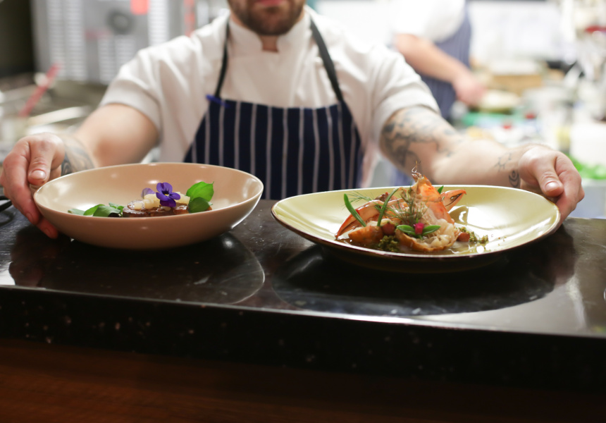 Hummingbird Bar & Restaurant