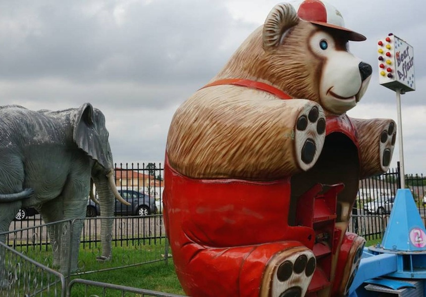 Winter Wonderland at Abandoned Theme Park Adventureland Western Sydney ...
