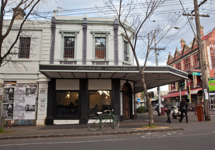 Rue de Fleurus Salon & Bar