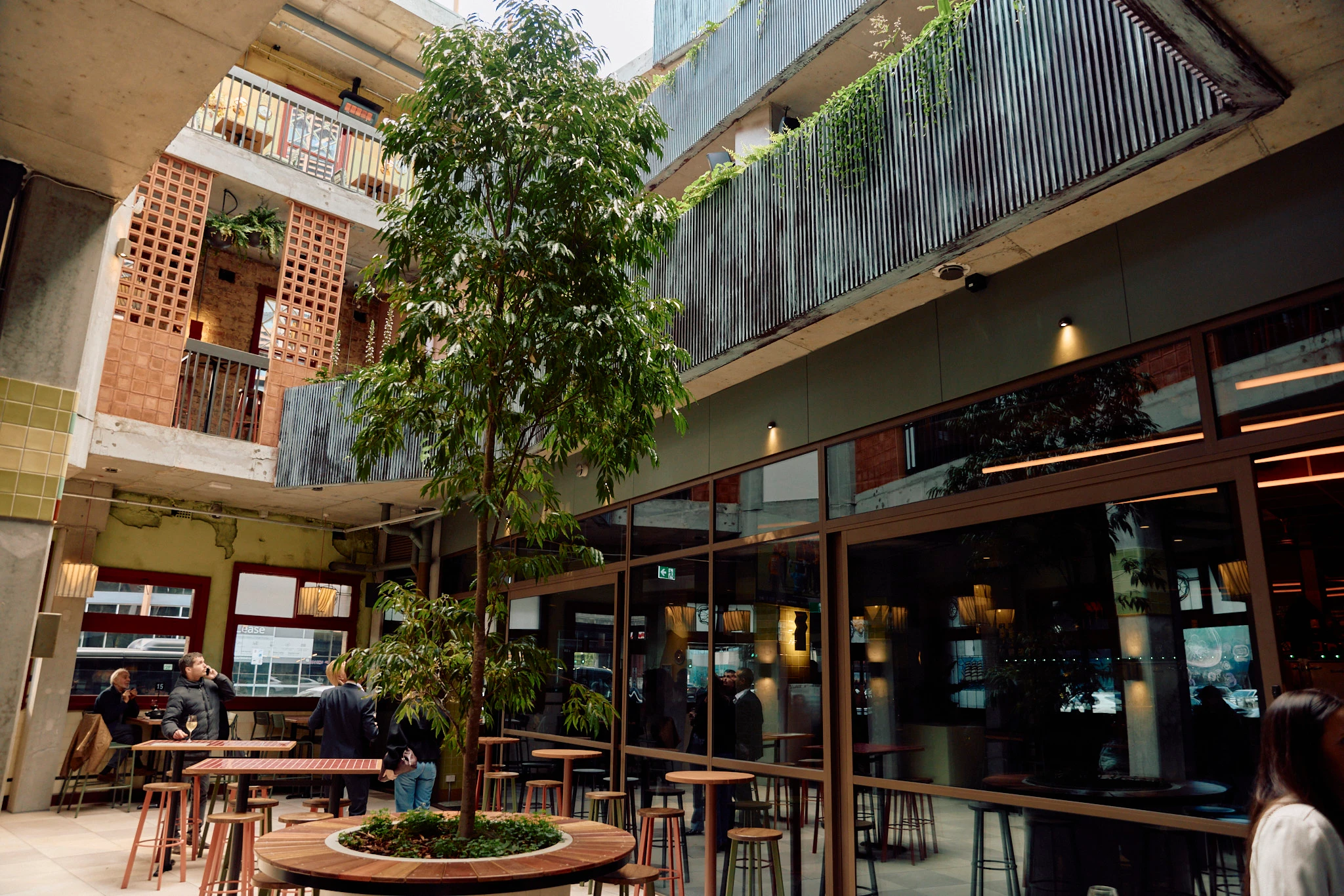 Sand Hill Road Opens The Waterside, a Huge New CBD Pub | Broadsheet