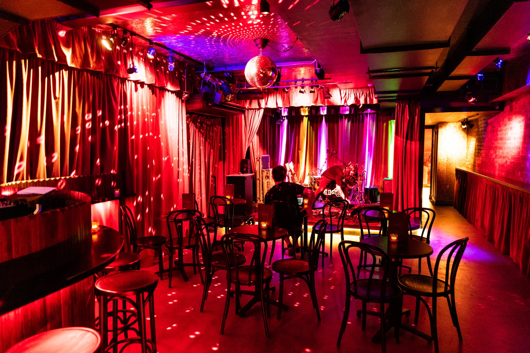 The Alligator Club Is a New Orleans-Inspired Live Music Bar | Broadsheet