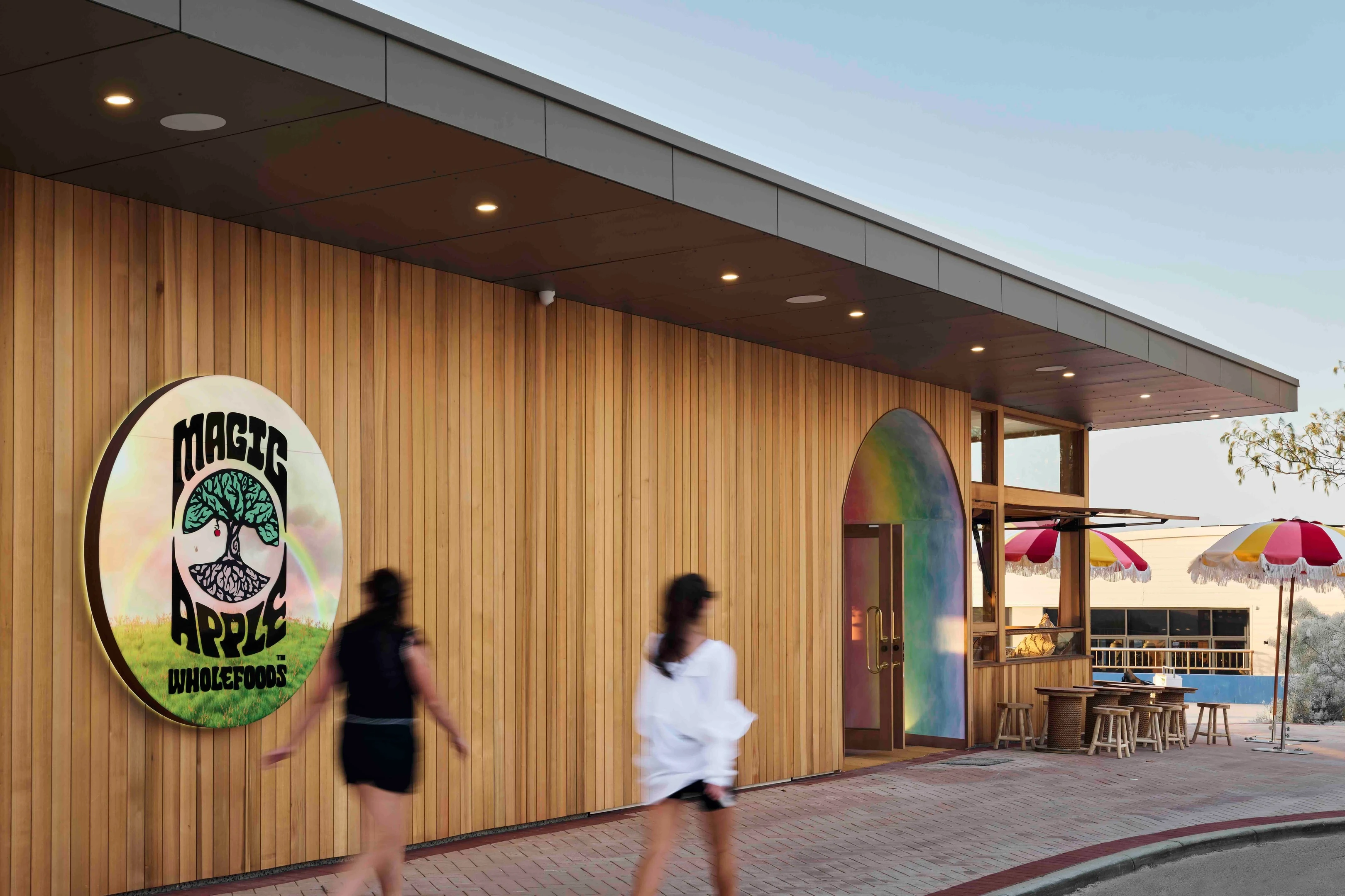 Gibney, a Sleek Waterfront Brasserie and Grill in Cottesloe | Broadsheet