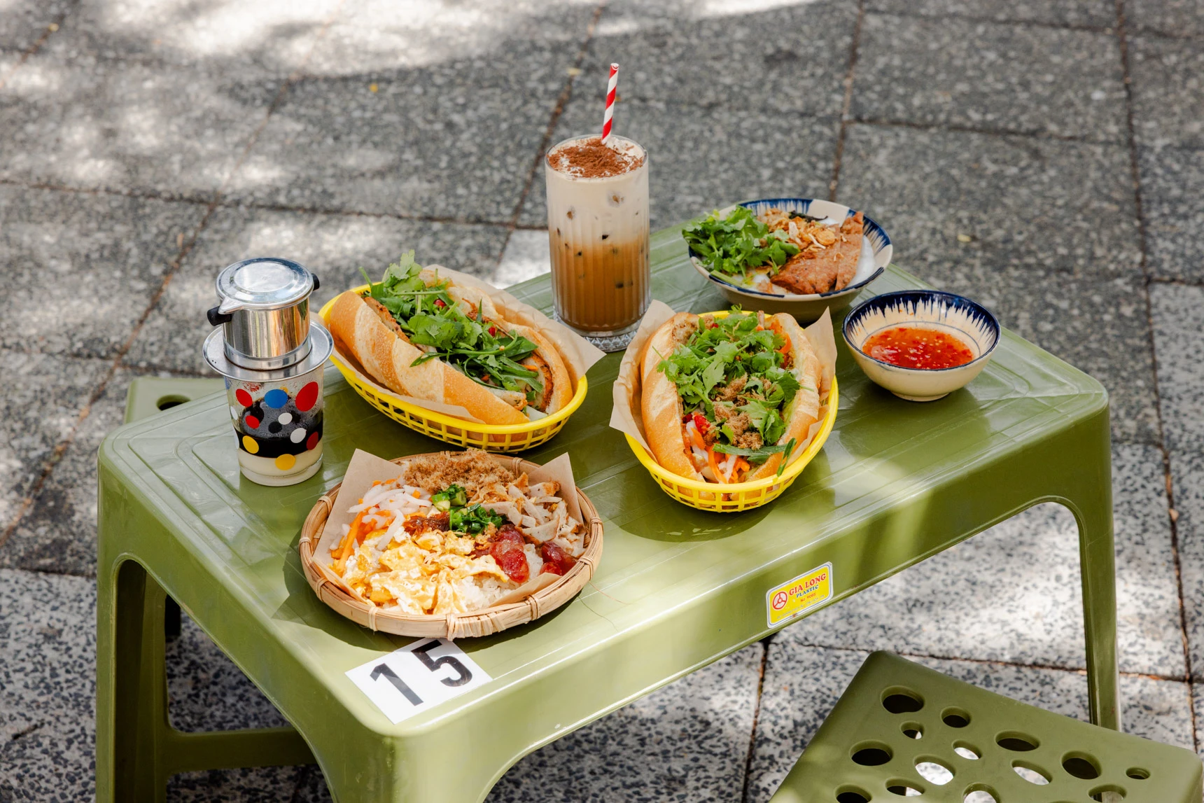 Banh Mi by Day, Street Food by Night at Hem Street Food | Broadsheet