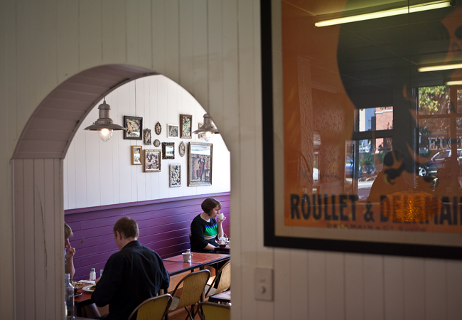 Elceed Brings Retro Chic to Queensberry Street