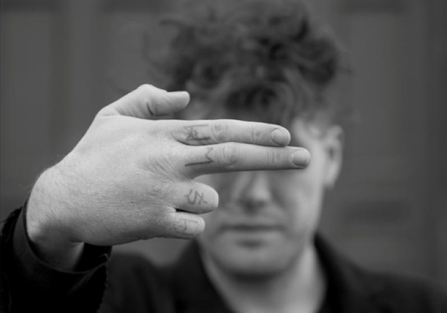 Daniel Merriweather With Live Band