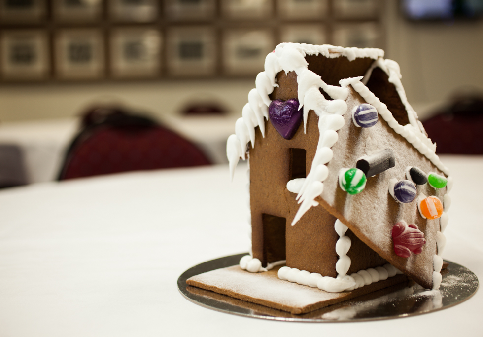 Building Your Own Gingerbread Home