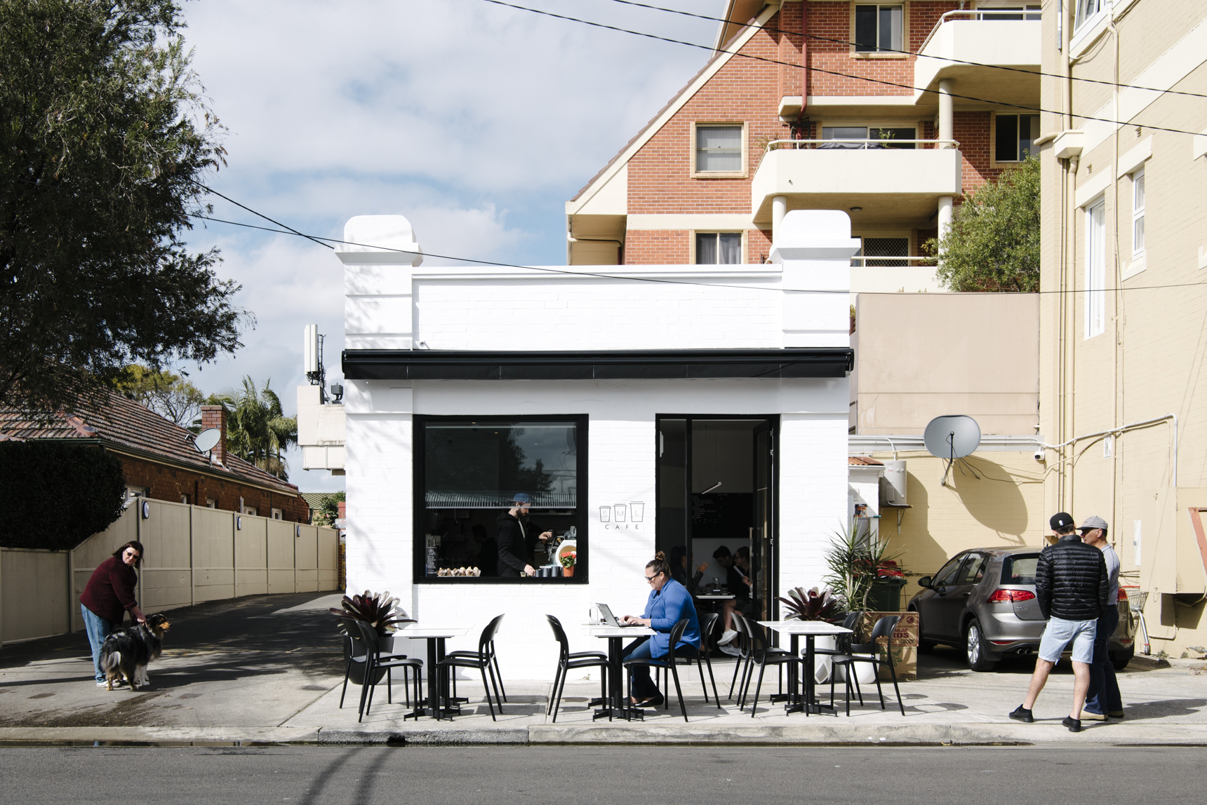 SML Cafe Opens in North Willoughby