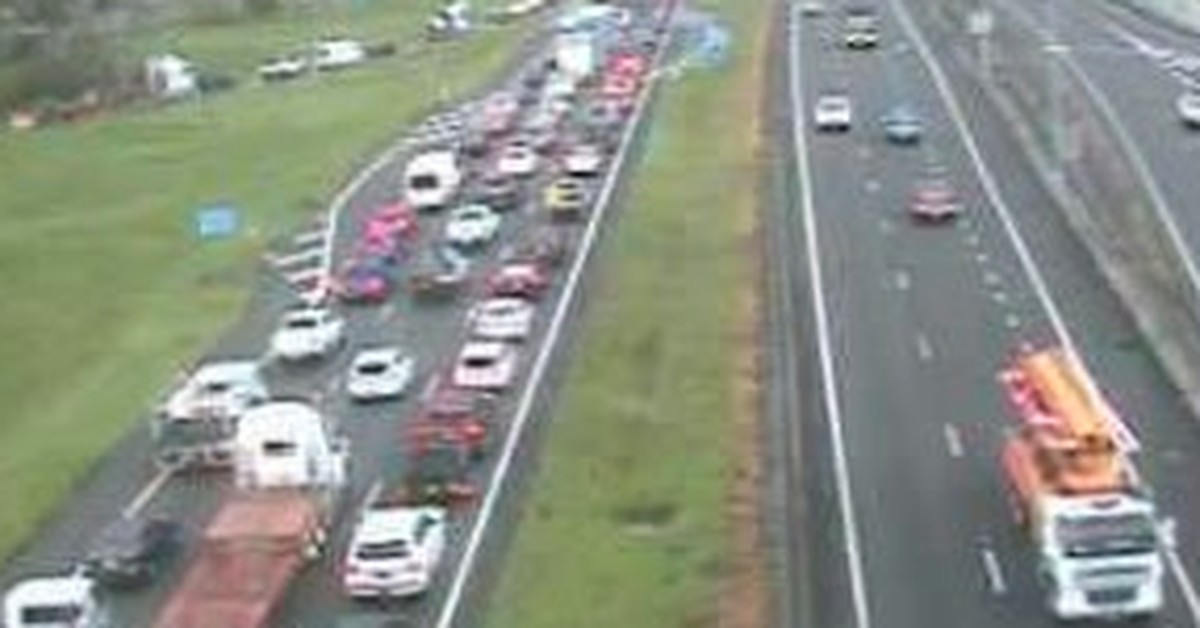 Commuter Chaos After Highway and Train Incidents