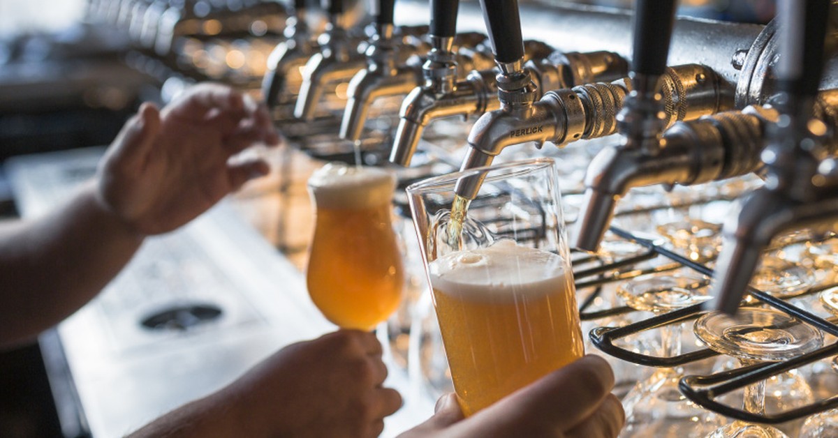 Get $5 Beers at the Oxford Tavern Tonight, Until Sold Out | Broadsheet