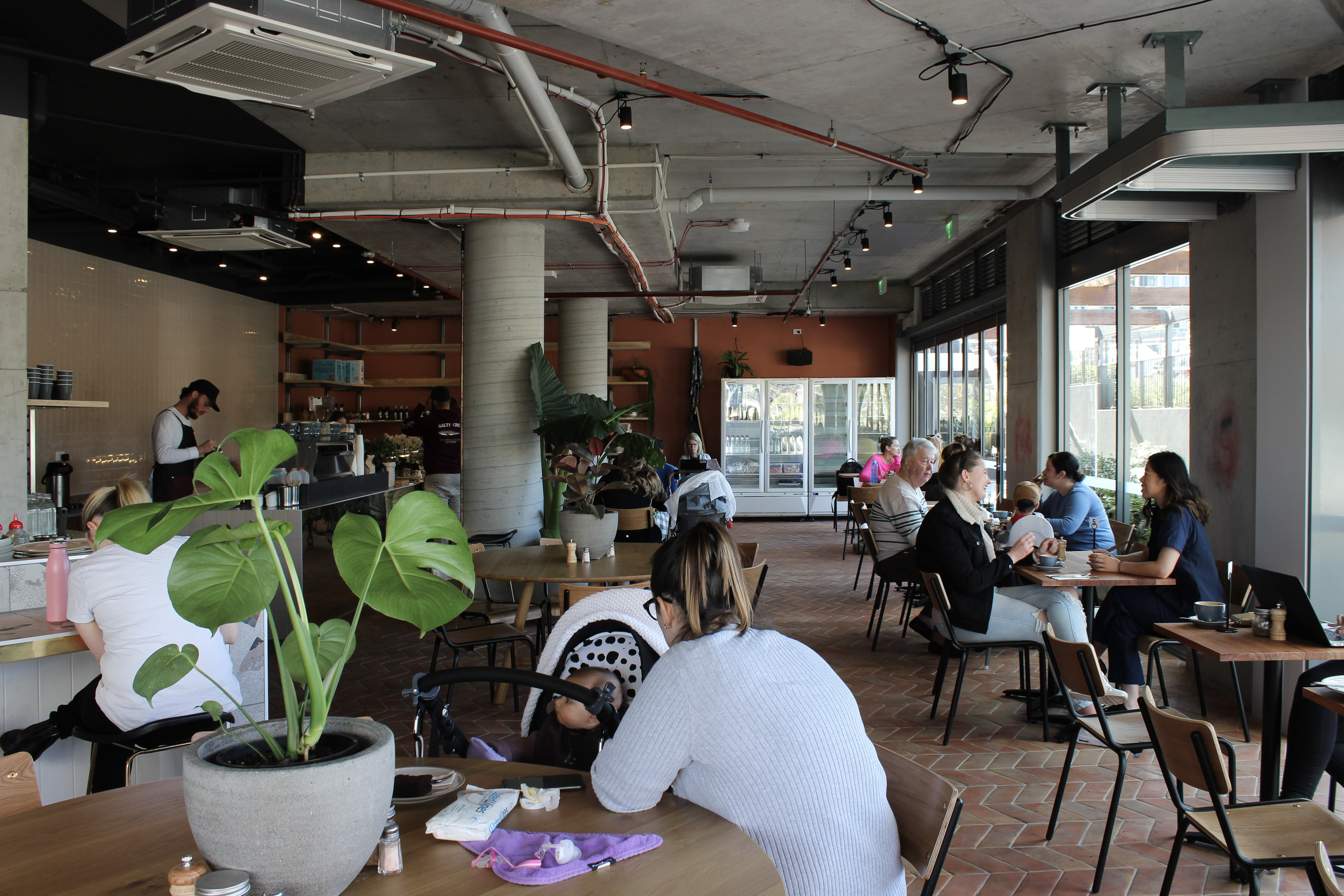 Chris Starke First Brought Us Youeni, Now Returns With New Concept Hohl