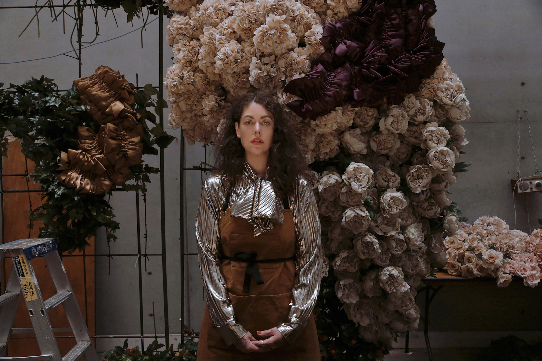 Floral Artist Dr Lisa Cooper Shares Her Tips For Styling Your Own Bouquets