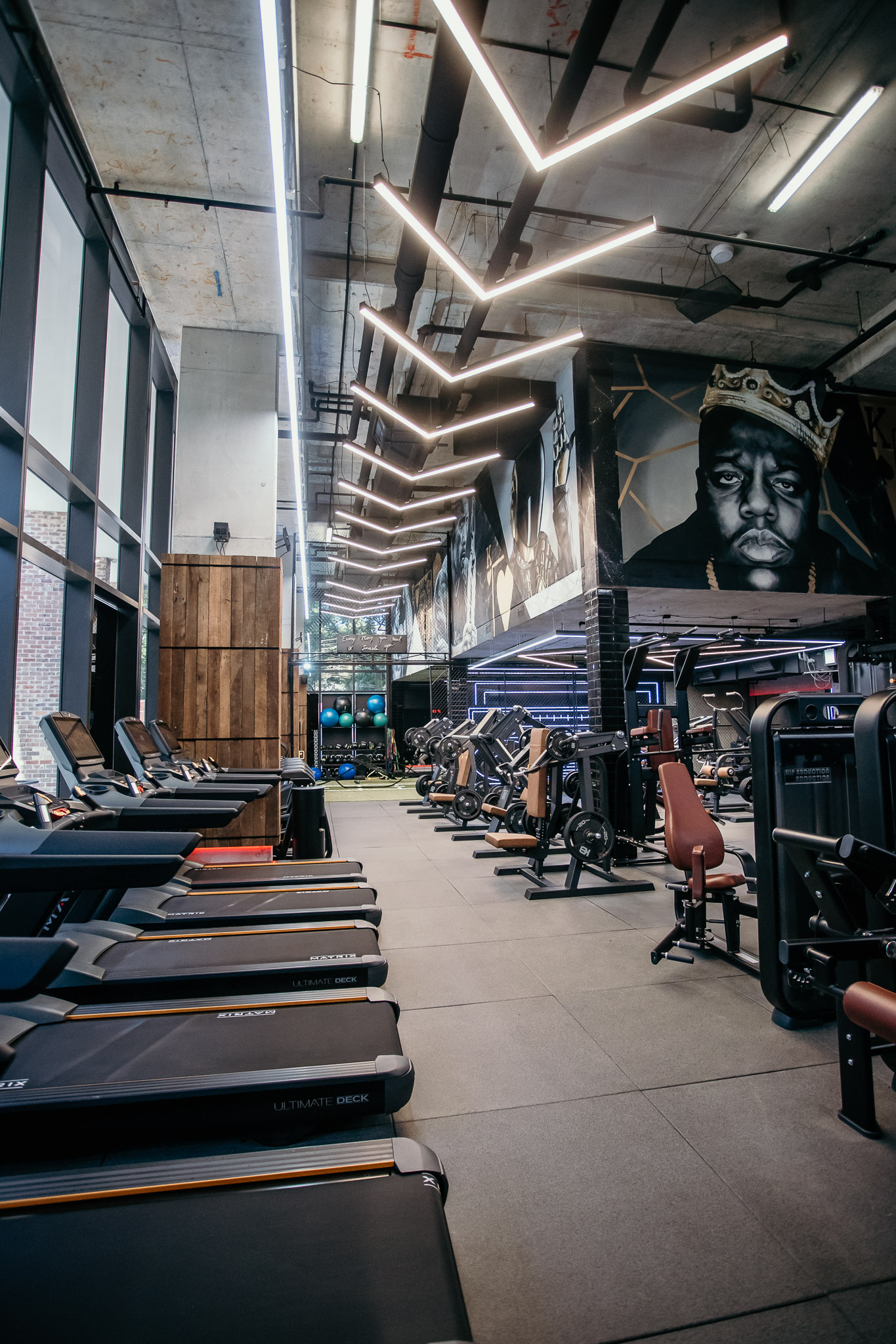 First Look: King Beats Fitness Is a Gym For People Who Like Night Clubs ...