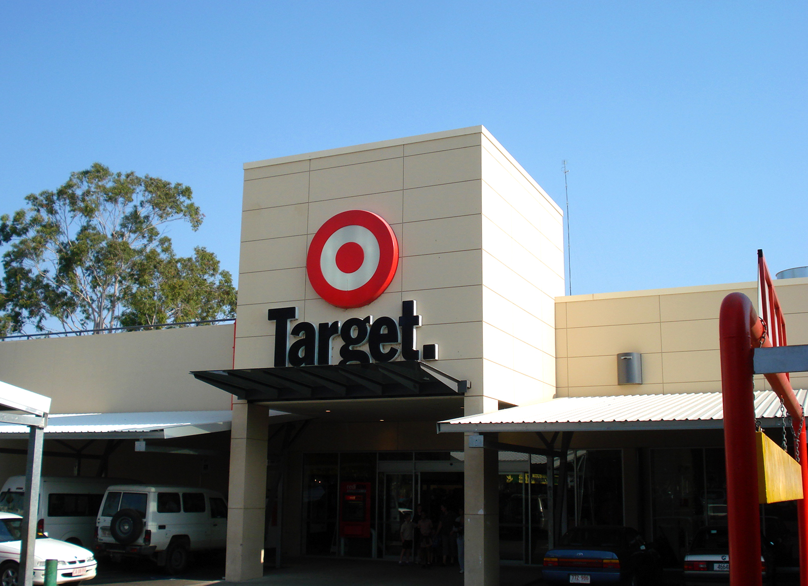 One Thousand Jobs to Be Lost As Up to 75 Target Outlets Close and ...