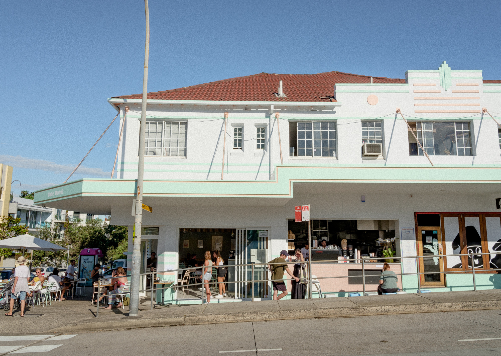 Cafe Bondi Is Serving Tequila-Spiked Bloody Marys and Hard-Hitting ...