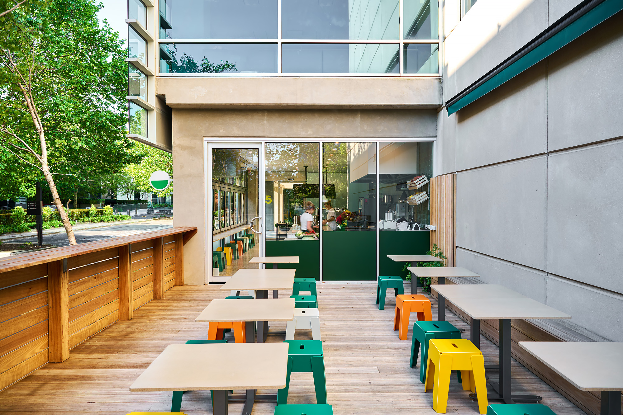 Sunny Salad Bar Green-On Could Easily Become Your New Weekday Go-To