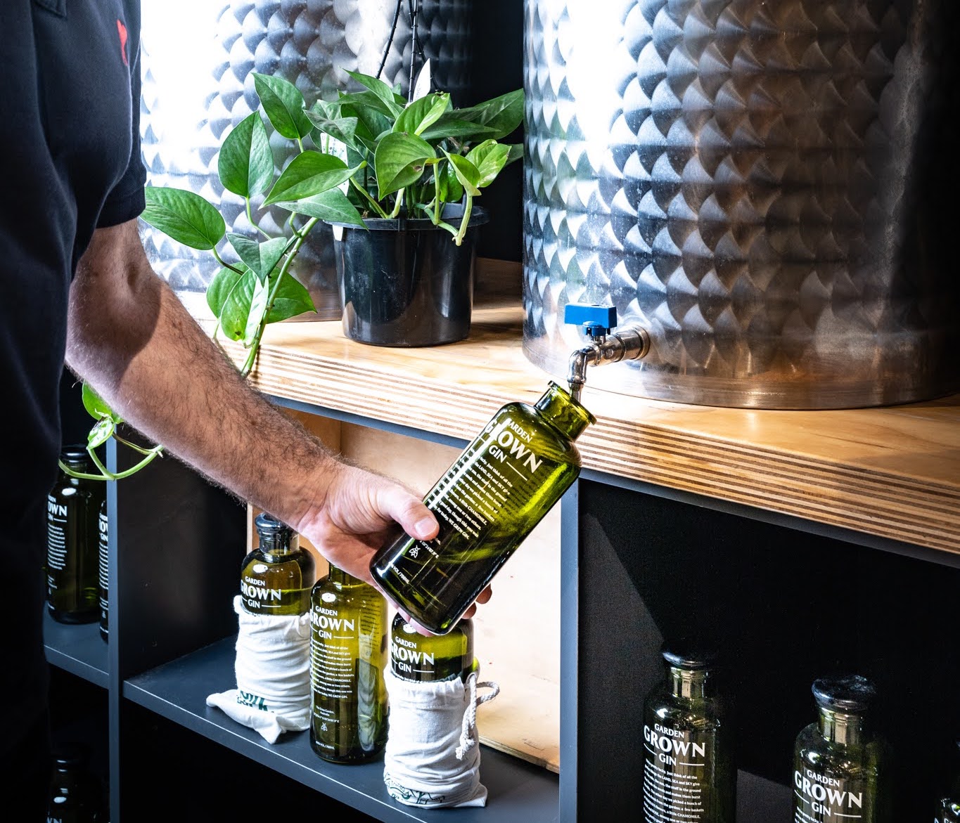 A Gin Distillery Has Launched a Refill Station in Sydney To Cut Down on ...
