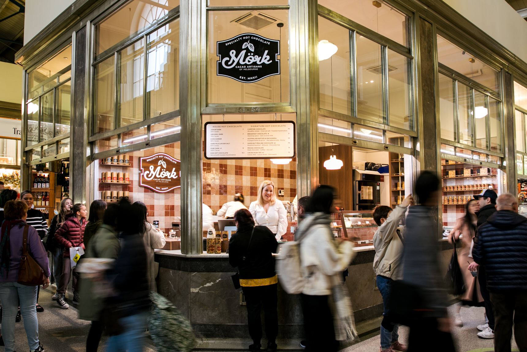 First Look: Blowtorched-To-Order S’mores and Swedish Cinnamon Buns ...