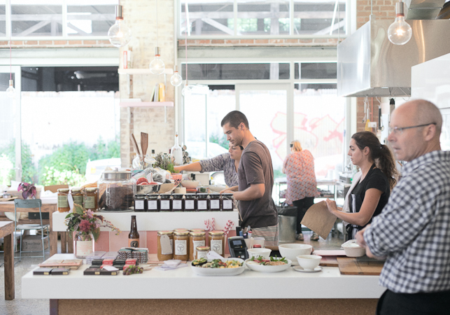 Bread & Circus Opens in The Fountain