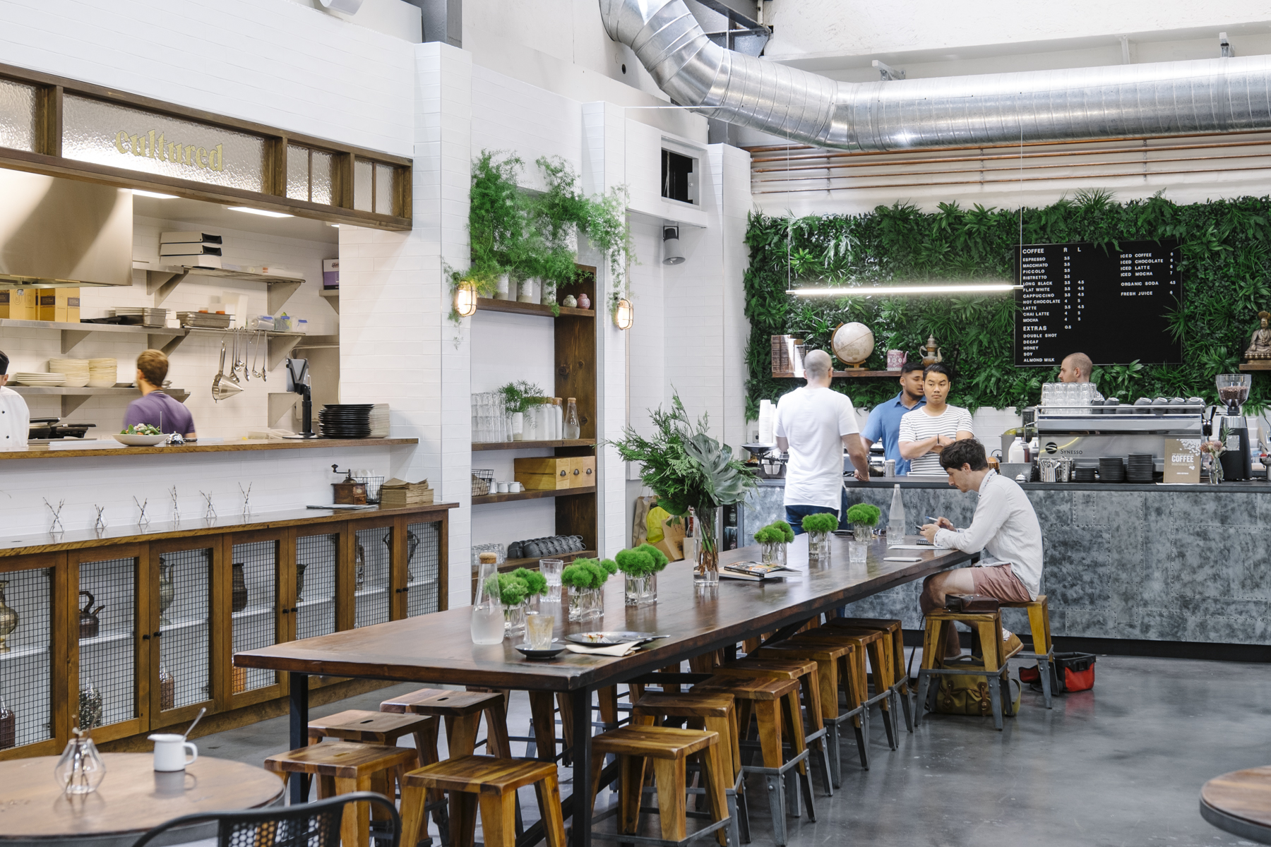 A Cafe Inspired by the World’s Marketplaces